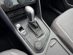 Melns Volkswagen Tiguan 2016 Rēzekne, ar dzinēja tilpumu 2.00 L un nobraukumu 284 tūkst. km par 13990 €, foto 15 vietnē AUTOMOTO.COM.LV