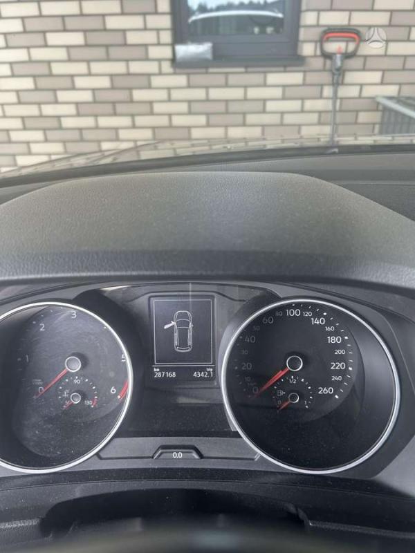 Volkswagen Tiguan 2016 Kauņa vietnē Melns Volkswagen Tiguan 2016 Kauņa, ar dzinēja tilpumu 1.97 L un nobraukumu 290 tūkst. km par 12000 €, foto 6 vietnē AUTOMOTO.COM.LV