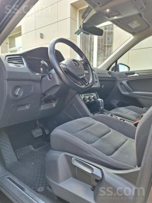 Melns Volkswagen Tiguan 2016 Rīga, ar dzinēja tilpumu 2.00 L un nobraukumu 149 tūkst. km par 16300 €, foto 5 vietnē AUTOMOTO.COM.LV