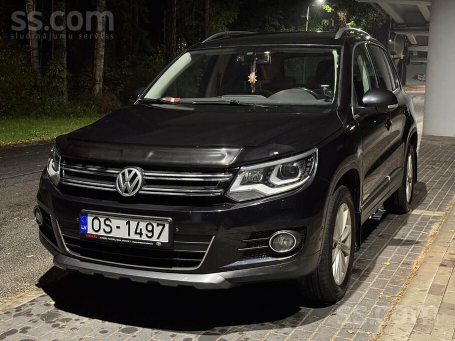 Melns Volkswagen Tiguan 2016 Rīga, ar dzinēja tilpumu 2.00 L un nobraukumu 250 tūkst. km par 8990 €, foto 1 vietnē AUTOMOTO.COM.LV