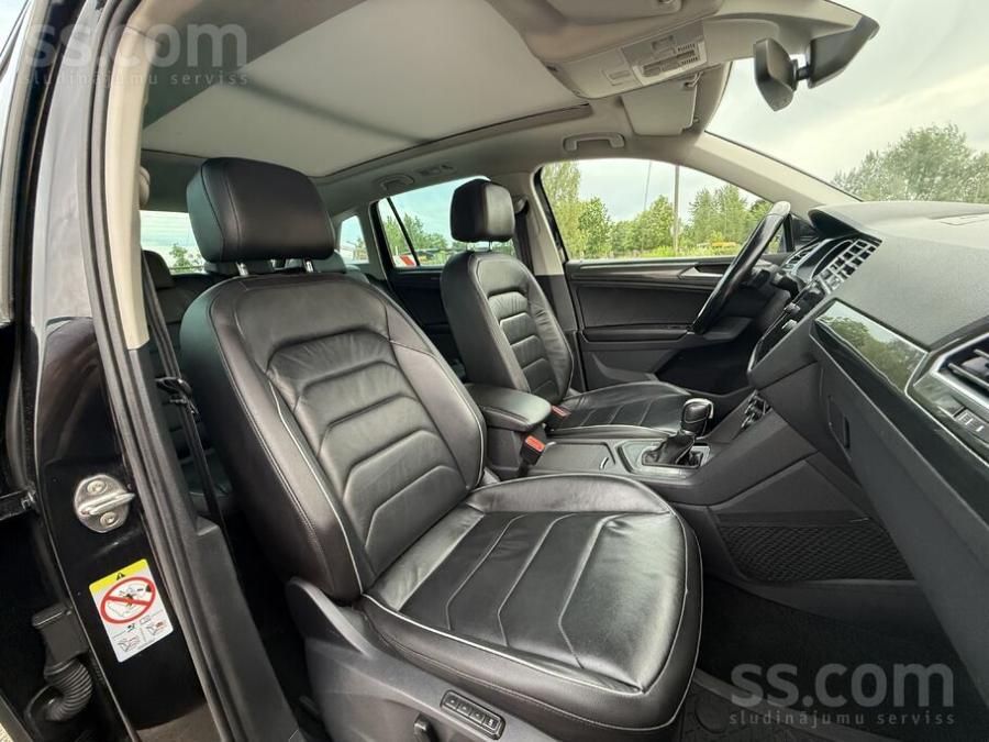 Melns Volkswagen Tiguan 2017 Ogre, ar dzinēja tilpumu 2.00 L un nobraukumu 177 tūkst. km par 17499 €, foto 10 vietnē AUTOMOTO.COM.LV