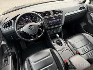 Melns Volkswagen Tiguan 2017 Ogre, ar dzinēja tilpumu 2.00 L un nobraukumu 177 tūkst. km par 17499 €, foto 14 vietnē AUTOMOTO.COM.LV