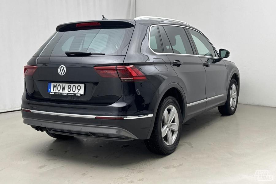 Black Volkswagen Tiguan 2017 in Kaunas, with an engine capacity of 0.00 L and mileage of 79 thousand km for 24761 €, photo 19 on AUTOMOTO.COM.LV