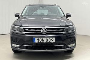 Black Volkswagen Tiguan 2017 in Kaunas, with an engine capacity of 0.00 L and mileage of 79 thousand km for 24761 €, photo 20 on AUTOMOTO.COM.LV
