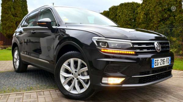 Black Volkswagen Tiguan 2017 in Kaunas, with an engine capacity of 2.00 L and mileage of 177 thousand km for 16900 €, photo 6 on AUTOMOTO.COM.LV