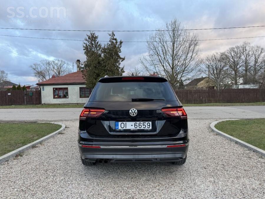 Melns Volkswagen Tiguan 2017 Ventspils, ar dzinēja tilpumu 2.00 L un nobraukumu 237 tūkst. km par 16900 €, foto 5 vietnē AUTOMOTO.COM.LV
