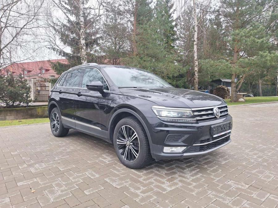 Melns Volkswagen Tiguan 2017 Kauņa, ar dzinēja tilpumu 1.97 L un nobraukumu 204 tūkst. km par 15800 €, foto 1 vietnē AUTOMOTO.COM.LV