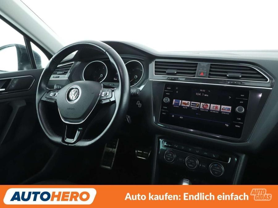 Black Volkswagen Tiguan 2017 in Kaunas, with an engine capacity of 2.00 L and mileage of 92 thousand km for 23358 €, photo 13 on AUTOMOTO.COM.LV