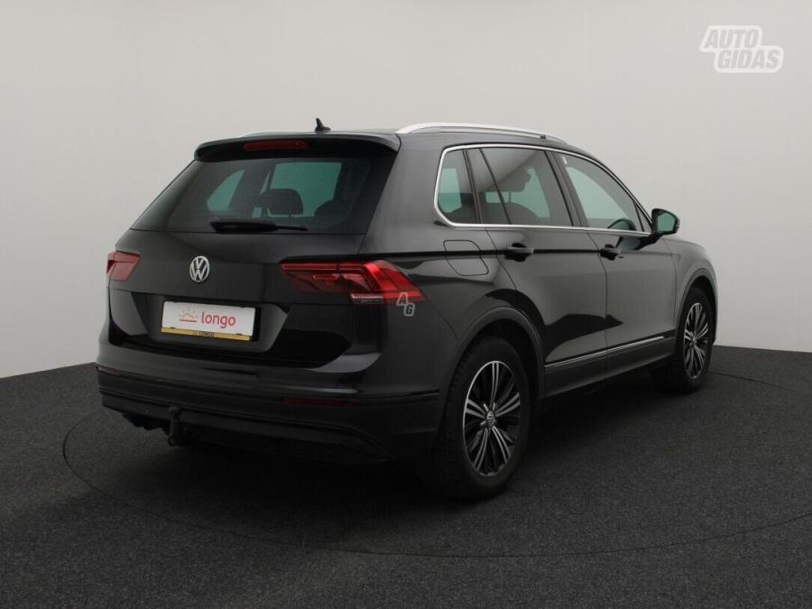 Melns Volkswagen Tiguan 2017 Viļņa, ar dzinēja tilpumu 1.40 L un nobraukumu 242 tūkst. km par 14999 €, foto 8 vietnē AUTOMOTO.COM.LV