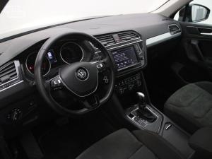 Melns Volkswagen Tiguan 2017 Viļņa, ar dzinēja tilpumu 1.40 L un nobraukumu 242 tūkst. km par 14999 €, foto 16 vietnē AUTOMOTO.COM.LV