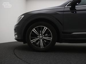 Melns Volkswagen Tiguan 2017 Viļņa, ar dzinēja tilpumu 1.40 L un nobraukumu 242 tūkst. km par 14999 €, foto 28 vietnē AUTOMOTO.COM.LV