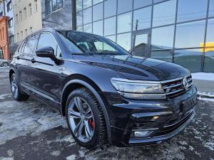Melns Volkswagen Tiguan 2017 Viļņa, ar dzinēja tilpumu 1.97 L un nobraukumu 232 tūkst. km par 16450 €, foto  vietnē AUTOMOTO.COM.LV