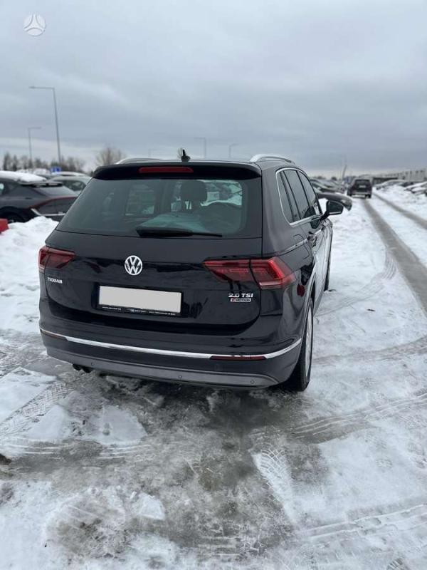 Melns Volkswagen Tiguan 2017 Viļņa, ar dzinēja tilpumu 1.98 L un nobraukumu 146 tūkst. km par 17900 €, foto 4 vietnē AUTOMOTO.COM.LV