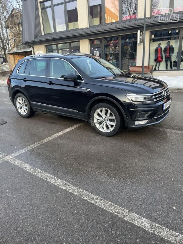 Melns Volkswagen Tiguan 2017 Šakiai, ar dzinēja tilpumu 2.00 L un nobraukumu 287 tūkst. km par 16500 €, foto 4 vietnē AUTOMOTO.COM.LV