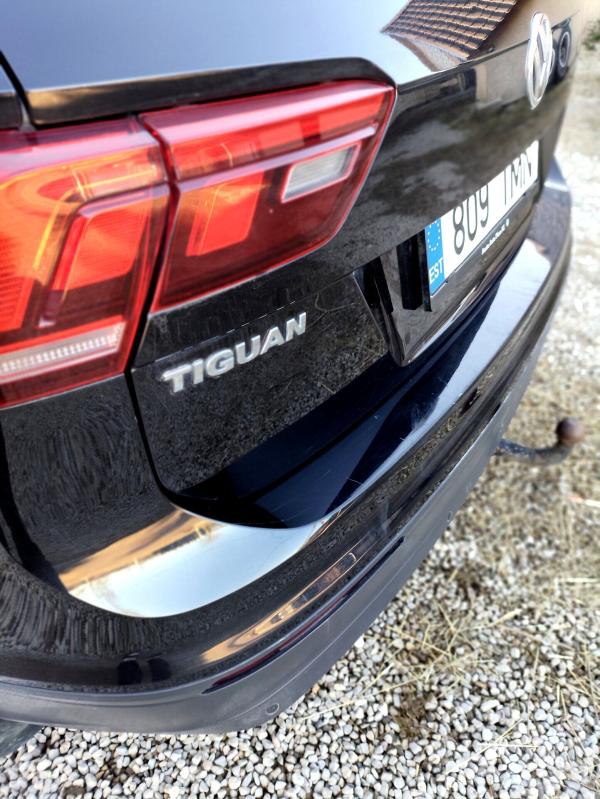 Black Volkswagen Tiguan 2017 in Narva, with an engine capacity of 0.00 L and mileage of 146 thousand km for 18500 €, photo 2 on AUTOMOTO.COM.LV