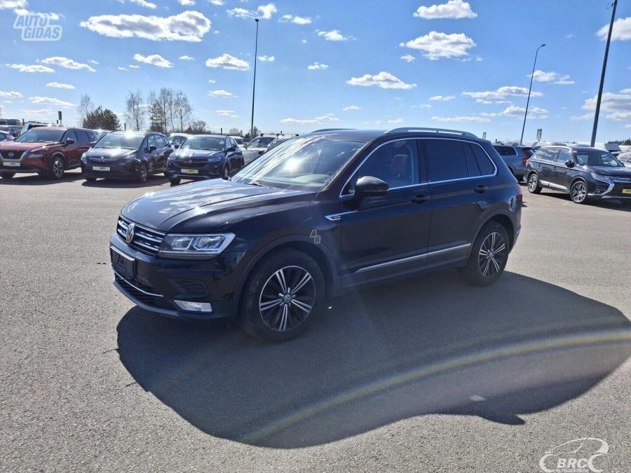 Melns Volkswagen Tiguan 2017 Avižieniai, ar dzinēja tilpumu 2.00 L un nobraukumu 350 tūkst. km par 13900 €, foto 4 vietnē AUTOMOTO.COM.LV