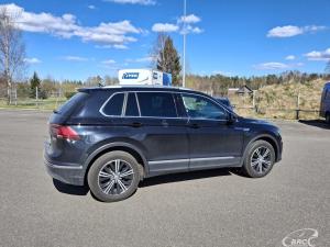 Melns Volkswagen Tiguan 2017 Avižieniai, ar dzinēja tilpumu 2.00 L un nobraukumu 350 tūkst. km par 13900 €, foto 6 vietnē AUTOMOTO.COM.LV