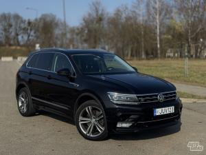 Black Volkswagen Tiguan 2017 in Kaunas, with an engine capacity of 2.00 L and mileage of 190 thousand km for 20000 €, photo  on AUTOMOTO.COM.LV