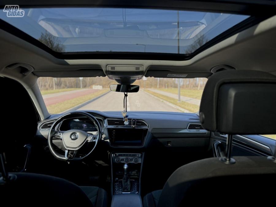 Melns Volkswagen Tiguan 2017 Kauņa, ar dzinēja tilpumu 2.00 L un nobraukumu 190 tūkst. km par 20000 €, foto 10 vietnē AUTOMOTO.COM.LV