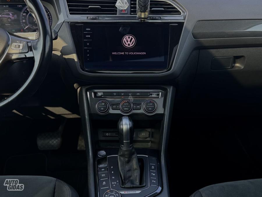 Melns Volkswagen Tiguan 2017 Kauņa, ar dzinēja tilpumu 2.00 L un nobraukumu 190 tūkst. km par 20000 €, foto 11 vietnē AUTOMOTO.COM.LV