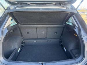Black Volkswagen Tiguan 2017 in Panevezys, with an engine capacity of 2.00 L and mileage of 269 thousand km for 13999 €, photo 23 on AUTOMOTO.COM.LV