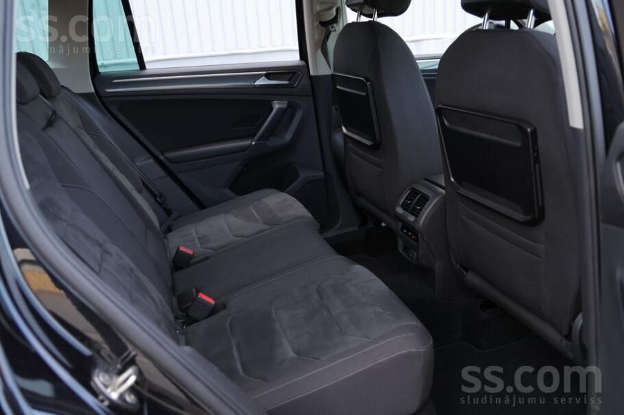 Melns Volkswagen Tiguan 2017 Tukums, ar dzinēja tilpumu 2.00 L un nobraukumu 176 tūkst. km par 17000 €, foto 12 vietnē AUTOMOTO.COM.LV