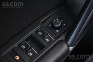Black Volkswagen Tiguan 2017 in Tukums, with an engine capacity of 2.00 L and mileage of 176 thousand km for 17000 €, photo 14 on AUTOMOTO.COM.LV