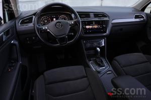 Black Volkswagen Tiguan 2017 in Tukums, with an engine capacity of 2.00 L and mileage of 176 thousand km for 17000 €, photo 16 on AUTOMOTO.COM.LV