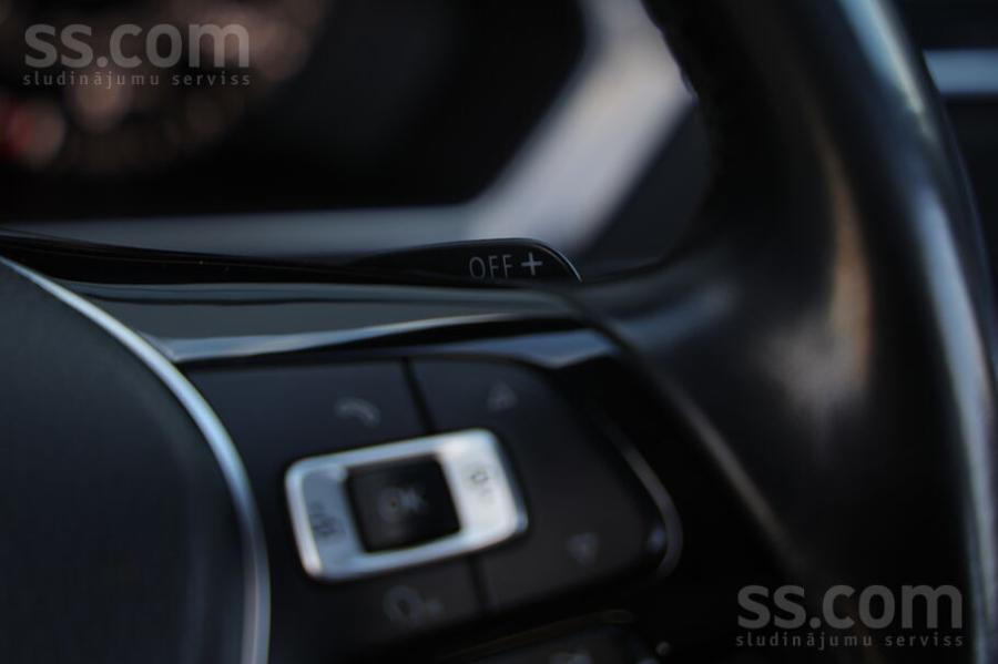 Black Volkswagen Tiguan 2017 in Tukums, with an engine capacity of 2.00 L and mileage of 176 thousand km for 17000 €, photo 28 on AUTOMOTO.COM.LV