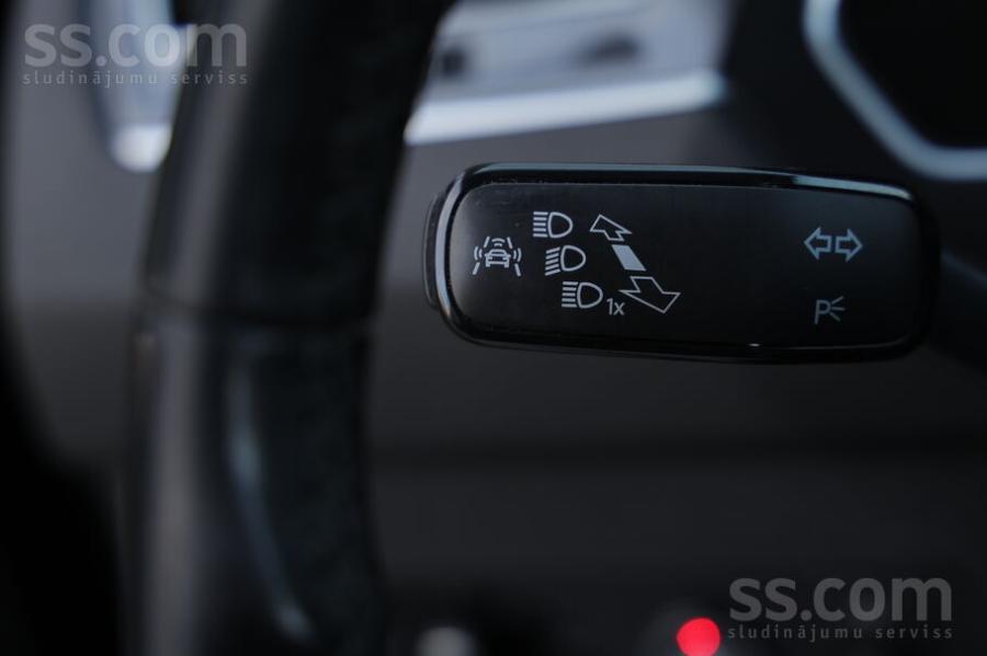Black Volkswagen Tiguan 2017 in Tukums, with an engine capacity of 2.00 L and mileage of 176 thousand km for 17000 €, photo 30 on AUTOMOTO.COM.LV