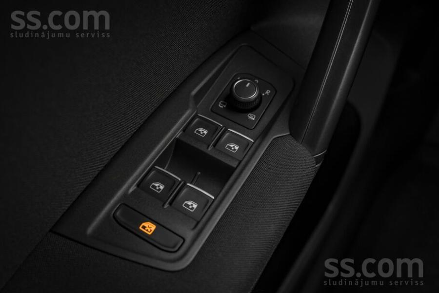 Melns Volkswagen Tiguan 2017 Tukums, ar dzinēja tilpumu 2.00 L un nobraukumu 102 tūkst. km par 16950 €, foto 13 vietnē AUTOMOTO.COM.LV
