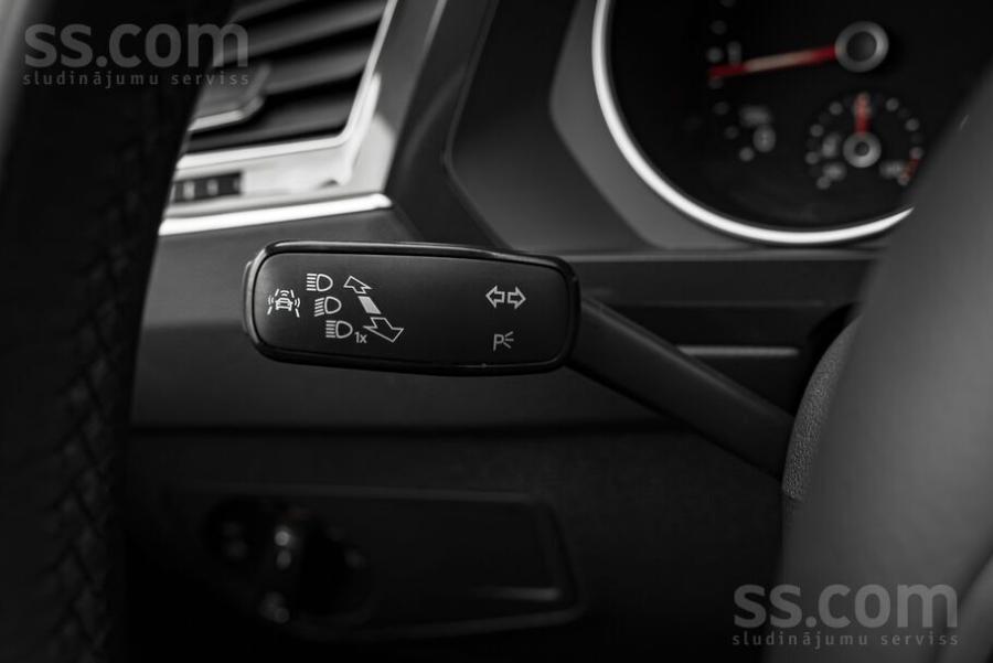 Melns Volkswagen Tiguan 2017 Tukums, ar dzinēja tilpumu 2.00 L un nobraukumu 102 tūkst. km par 16950 €, foto 15 vietnē AUTOMOTO.COM.LV