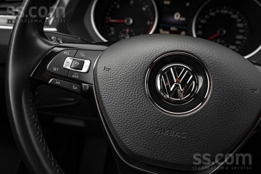 Melns Volkswagen Tiguan 2017 Tukums, ar dzinēja tilpumu 2.00 L un nobraukumu 102 tūkst. km par 16950 €, foto 16 vietnē AUTOMOTO.COM.LV