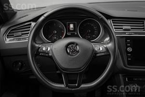 Melns Volkswagen Tiguan 2017 Tukums, ar dzinēja tilpumu 2.00 L un nobraukumu 102 tūkst. km par 16950 €, foto 17 vietnē AUTOMOTO.COM.LV