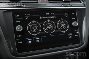 Melns Volkswagen Tiguan 2017 Tukums, ar dzinēja tilpumu 2.00 L un nobraukumu 102 tūkst. km par 16950 €, foto 22 vietnē AUTOMOTO.COM.LV
