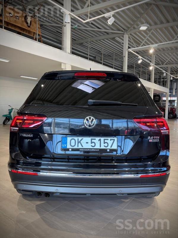 Melns Volkswagen Tiguan 2017 Dobele, ar dzinēja tilpumu 2.00 L un nobraukumu 236 tūkst. km par 15550 €, foto 4 vietnē AUTOMOTO.COM.LV