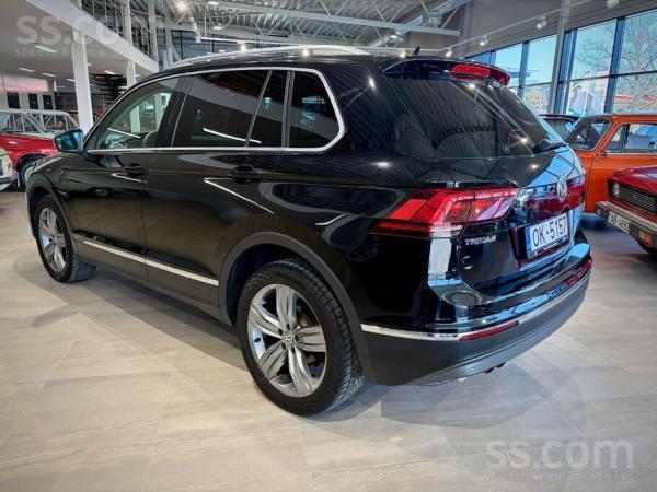 Melns Volkswagen Tiguan 2017 Dobele, ar dzinēja tilpumu 2.00 L un nobraukumu 236 tūkst. km par 15550 €, foto 5 vietnē AUTOMOTO.COM.LV