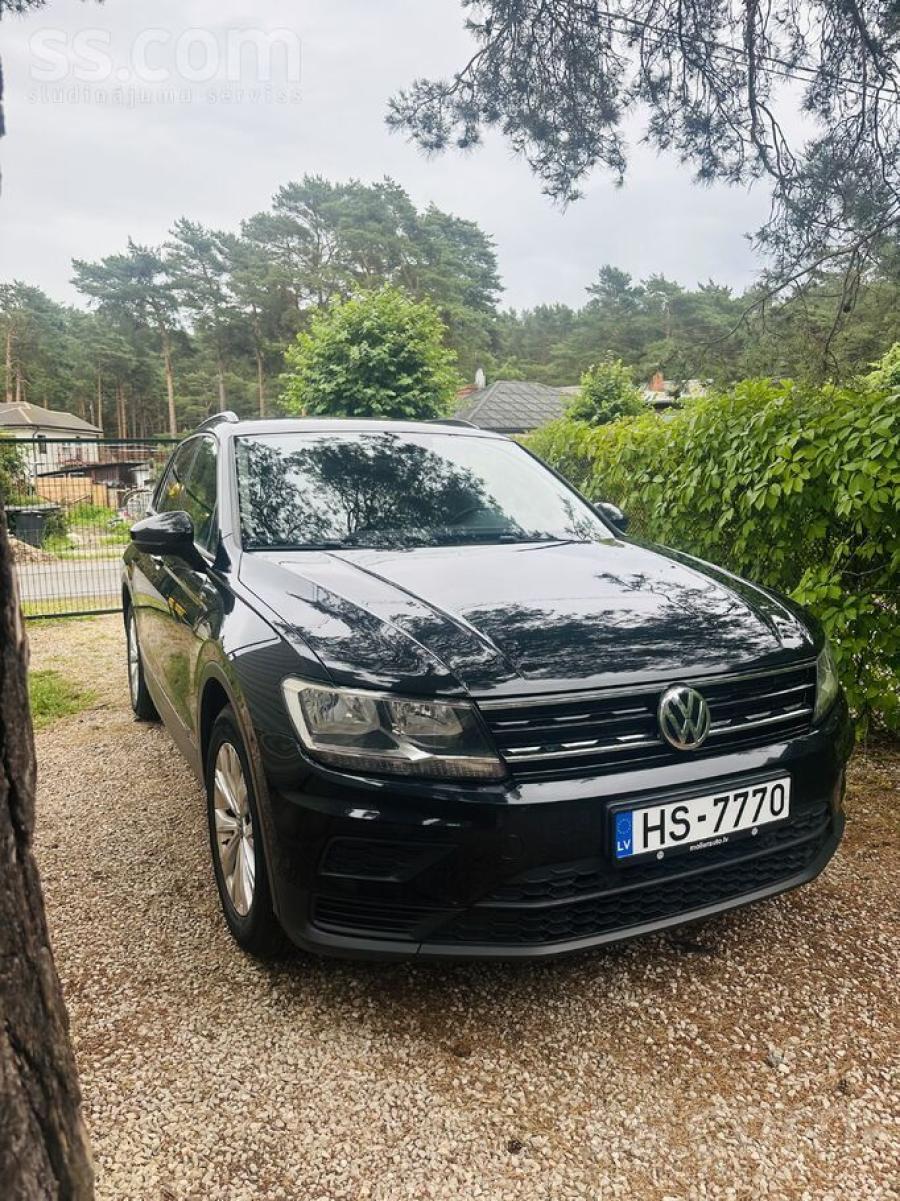 Black Volkswagen Tiguan 2017 in Riga, with an engine capacity of 1.40 L and mileage of 113 thousand km for 16000 €, photo 1 on AUTOMOTO.COM.LV
