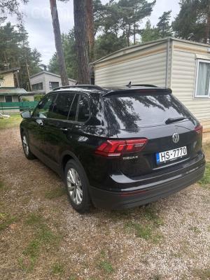 Black Volkswagen Tiguan 2017 in Riga, with an engine capacity of 1.40 L and mileage of 113 thousand km for 16000 €, photo 4 on AUTOMOTO.COM.LV