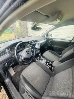 Black Volkswagen Tiguan 2017 in Riga, with an engine capacity of 1.40 L and mileage of 113 thousand km for 16000 €, photo 6 on AUTOMOTO.COM.LV