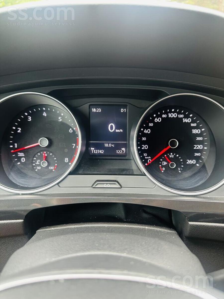 Black Volkswagen Tiguan 2017 in Riga, with an engine capacity of 1.40 L and mileage of 113 thousand km for 16000 €, photo 10 on AUTOMOTO.COM.LV