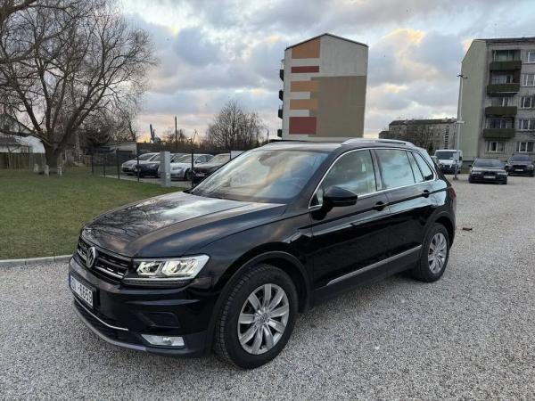 Melns Volkswagen Tiguan 2017 Ventspils, ar dzinēja tilpumu 2.00 L un nobraukumu 237 tūkst. km par 15900 €, foto 1 vietnē AUTOMOTO.COM.LV