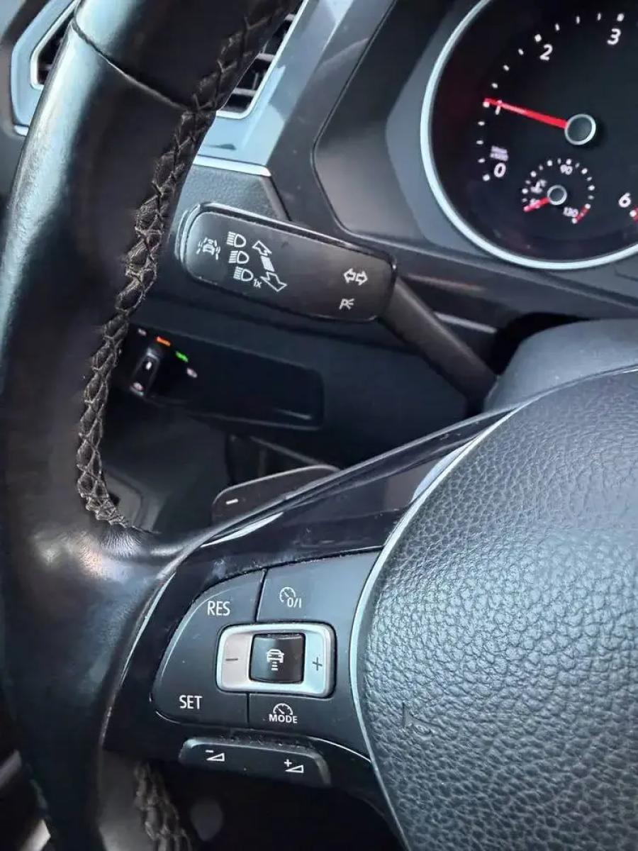 Melns Volkswagen Tiguan 2017 Ventspils, ar dzinēja tilpumu 2.00 L un nobraukumu 237 tūkst. km par 15900 €, foto 19 vietnē AUTOMOTO.COM.LV