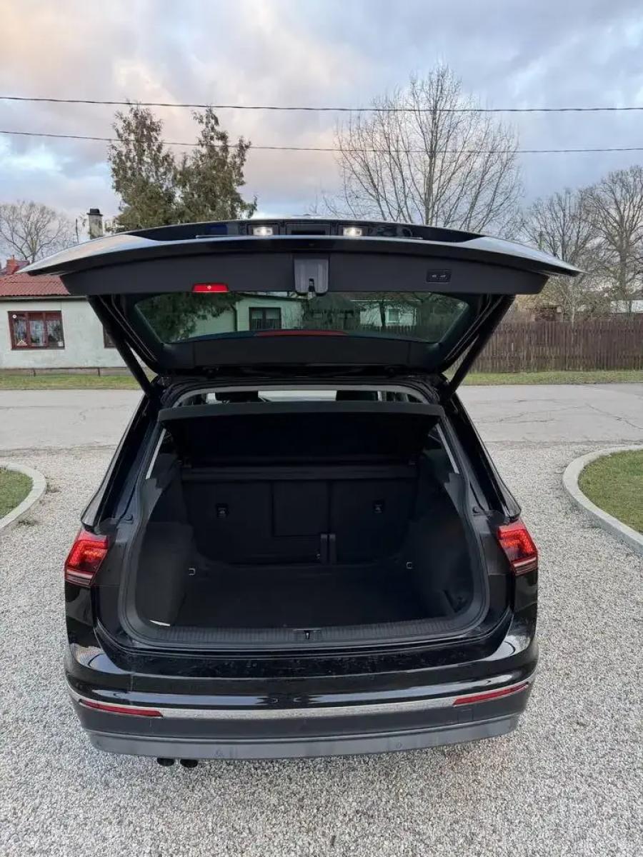Melns Volkswagen Tiguan 2017 Ventspils, ar dzinēja tilpumu 2.00 L un nobraukumu 237 tūkst. km par 15900 €, foto 22 vietnē AUTOMOTO.COM.LV
