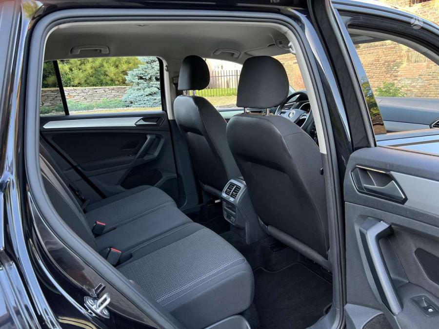 Melns Volkswagen Tiguan 2017 Kėdainiai, ar dzinēja tilpumu 1.40 L un nobraukumu 180 tūkst. km par 13500 €, foto 27 vietnē AUTOMOTO.COM.LV