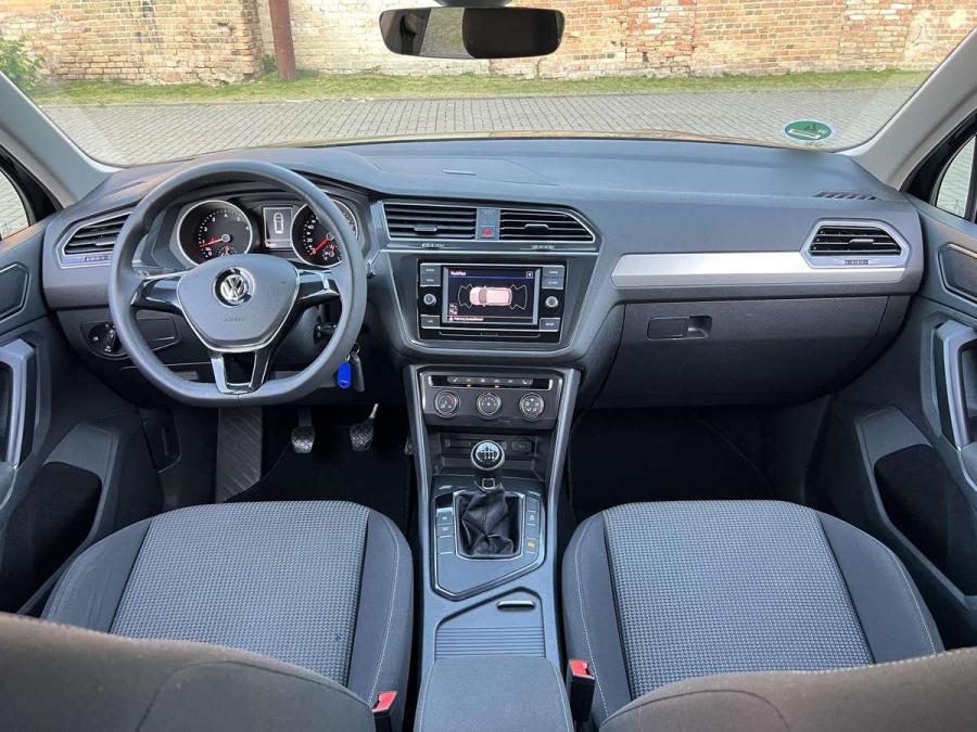 Melns Volkswagen Tiguan 2017 Kėdainiai, ar dzinēja tilpumu 1.40 L un nobraukumu 180 tūkst. km par 13500 €, foto 31 vietnē AUTOMOTO.COM.LV