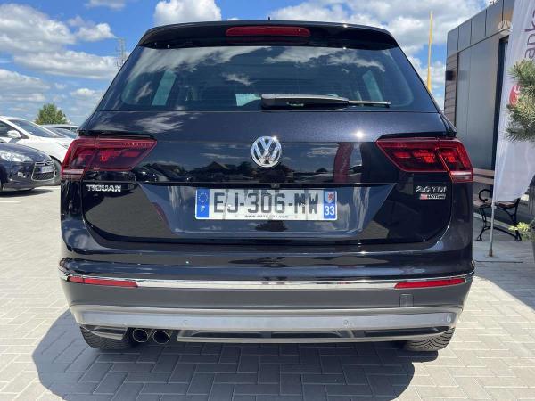 Melns Volkswagen Tiguan 2017 Tauragė, ar dzinēja tilpumu 1.97 L un nobraukumu 200 tūkst. km par 16400 €, foto 6 vietnē AUTOMOTO.COM.LV