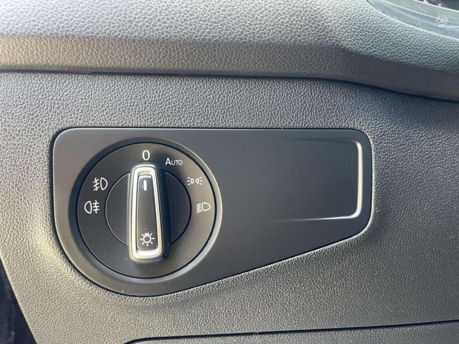 Melns Volkswagen Tiguan 2017 Tauragė, ar dzinēja tilpumu 1.97 L un nobraukumu 200 tūkst. km par 16400 €, foto 17 vietnē AUTOMOTO.COM.LV