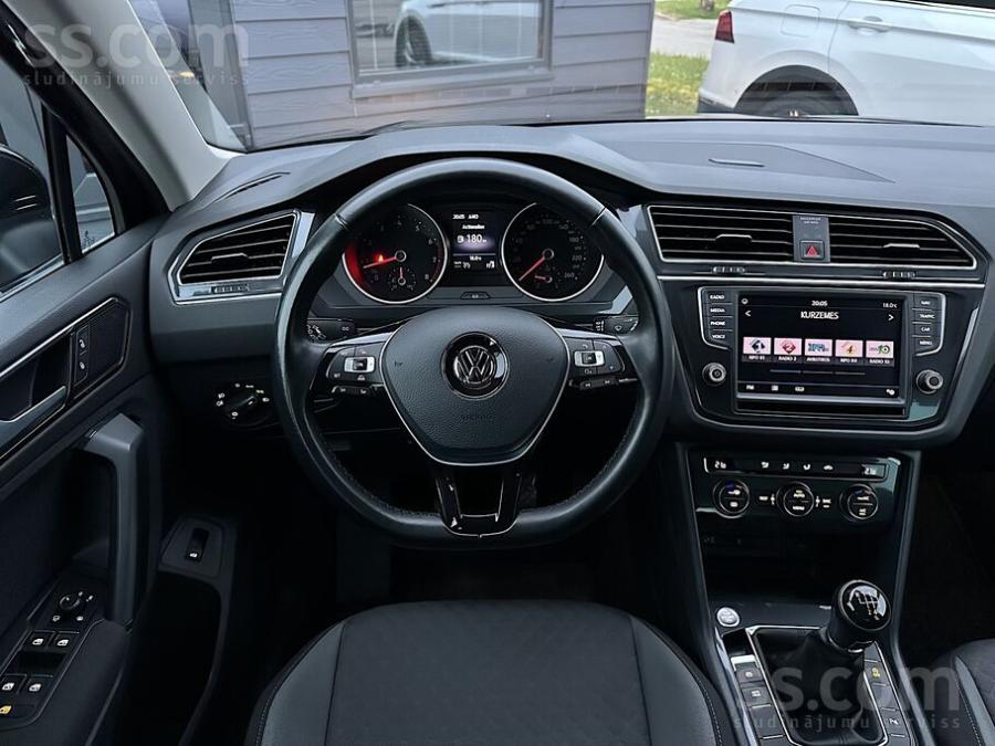 Melns Volkswagen Tiguan 2017 Jelgava, ar dzinēja tilpumu 1.40 L un nobraukumu 239 tūkst. km par 12800 €, foto 7 vietnē AUTOMOTO.COM.LV