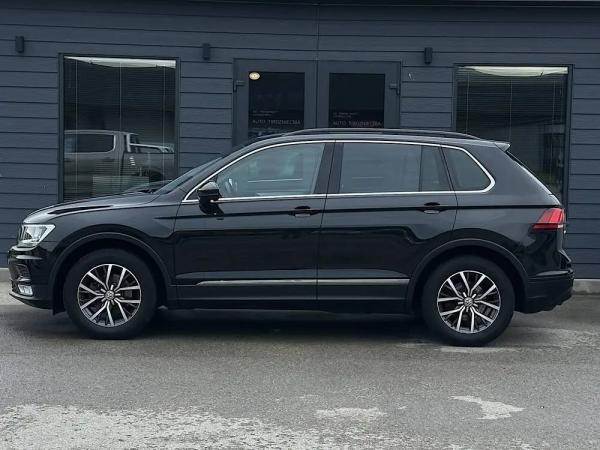 Melns Volkswagen Tiguan 2017 Jelgava, ar dzinēja tilpumu 1.40 L un nobraukumu 239 tūkst. km par 12800 €, foto 5 vietnē AUTOMOTO.COM.LV